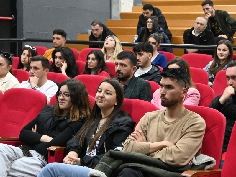 - Students - Barleti University