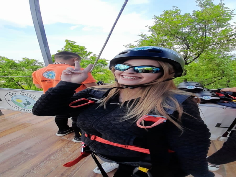 Eko Turizëm me Zipline Albania dhe aktivitet në natyrën e Petrelës ...